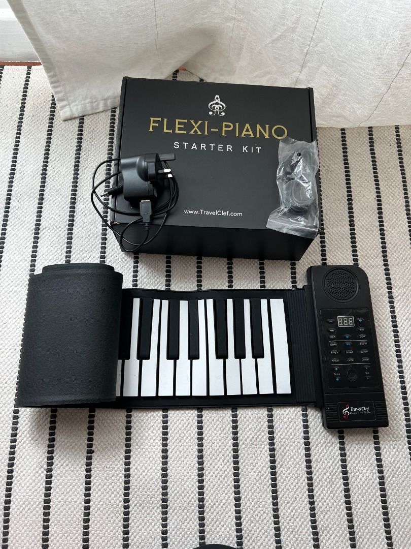 Piano - Flexi roll up piano (Travel Clef), Hobbies & Toys, Music ...