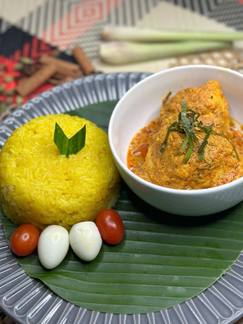 PULUT KUNING DAN AYAM RENDANG PEDAS/KARI DAGING , Food & Drinks, Rice ...
