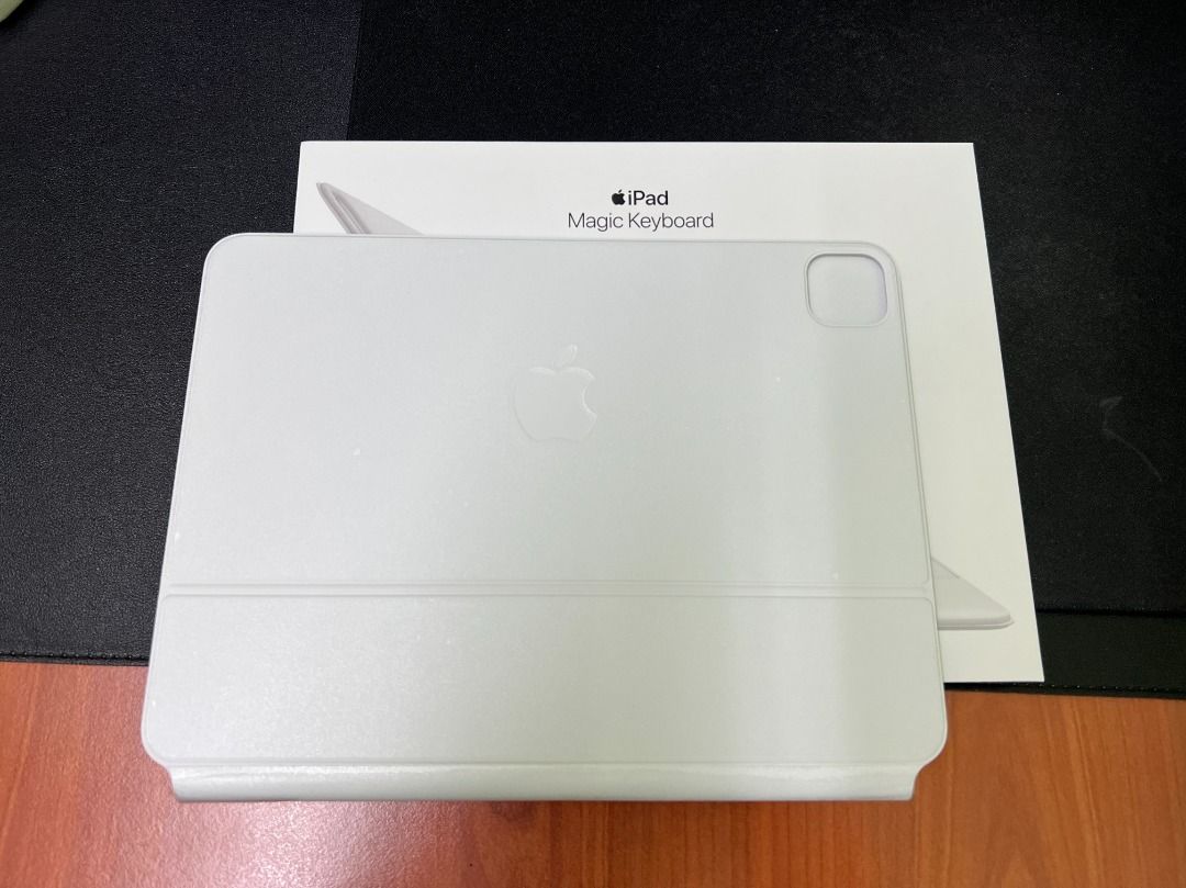 [Full Set] M1 iPad Pro 11"128GB WiFi Silver (With Magic Keyboard ...