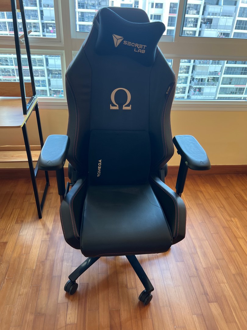 Secret Lab Omega Gaming Chair, Furniture & Home Living, Furniture ...