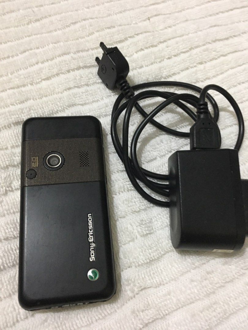 Sony ericsson K530i classic on Carousell