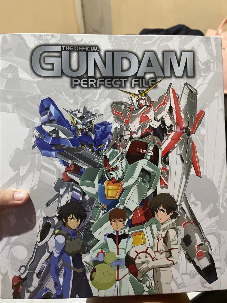 The Official GUNDAM FILE with Posters Included, Hobbies & Toys ...