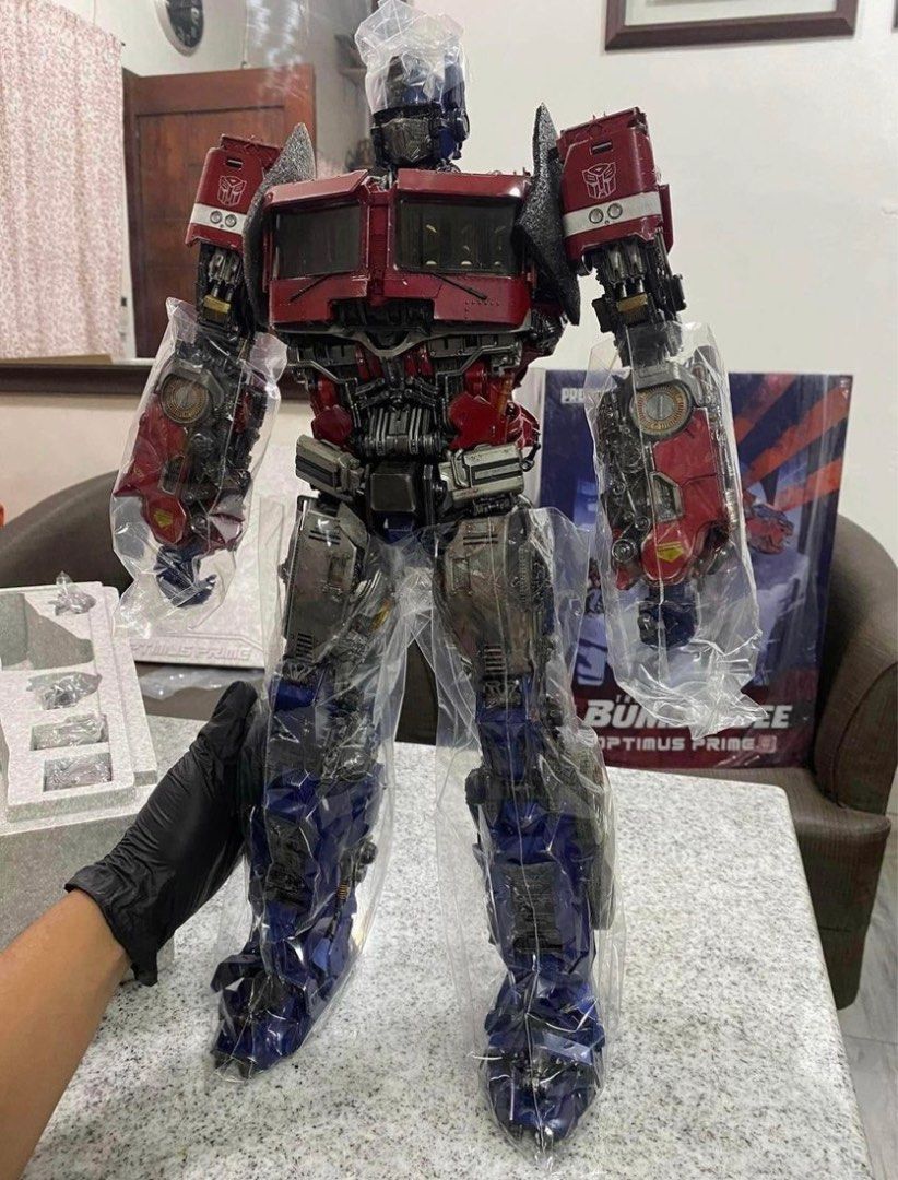 ThreeZero Premium Optimus Prime and Bumblebee, Hobbies & Toys, Toys & Games on Carousell