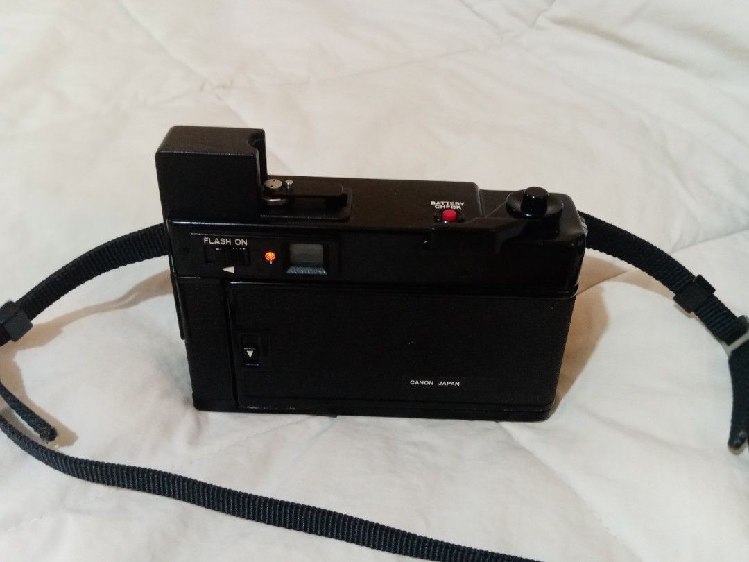 Vintage canon 1977 A35 DateLux film camera good working condition no ...