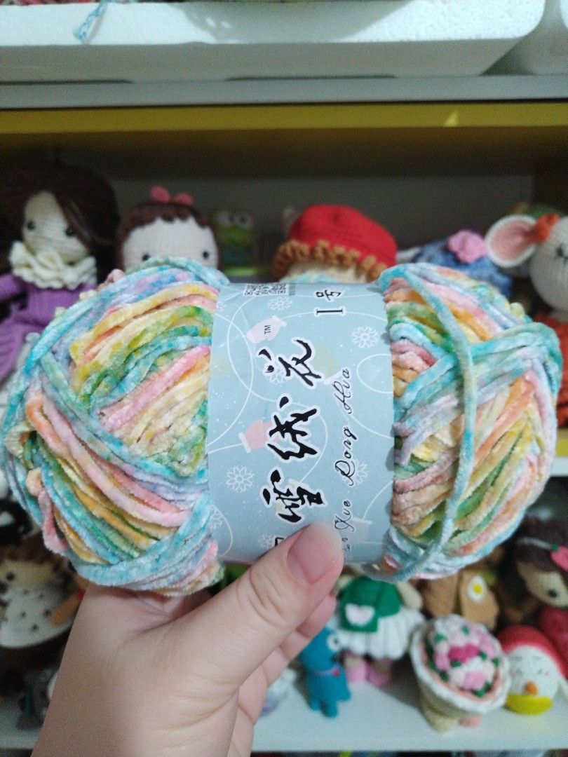 Xue Rong Hua Colorful Yarn, Hobbies & Toys, Stationery & Craft, Craft ...