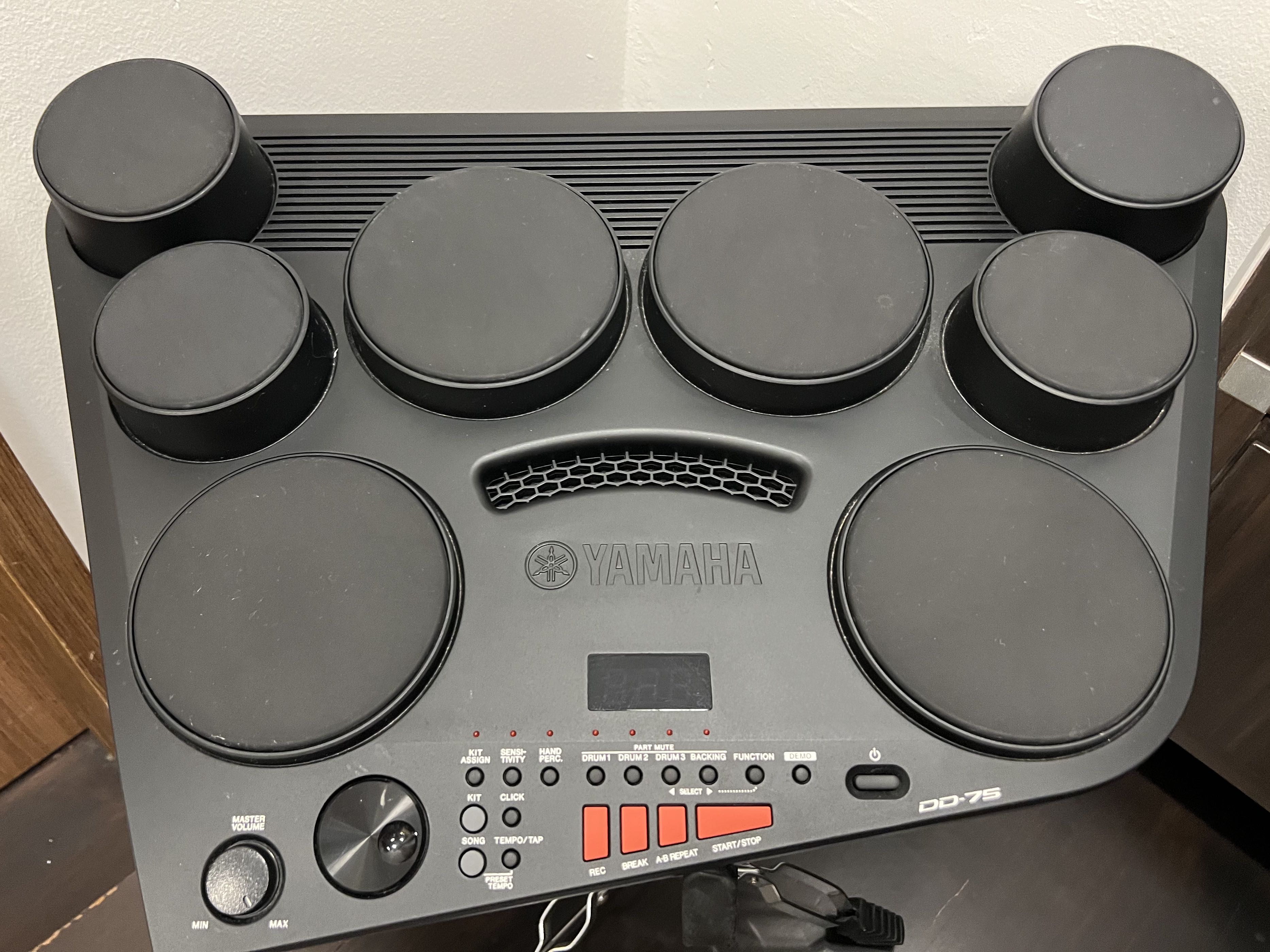 Yamaha DD75 Portable Digital Drum Set, Hobbies & Toys, Music & Media ...