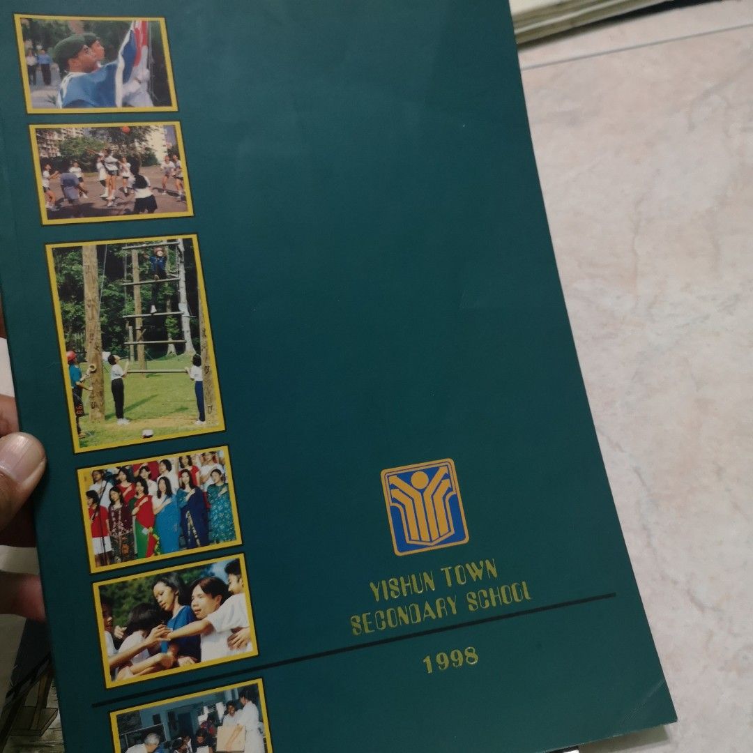 Yishun Town Year Book 1996 to 2000, Hobbies & Toys, Books & Magazines ...