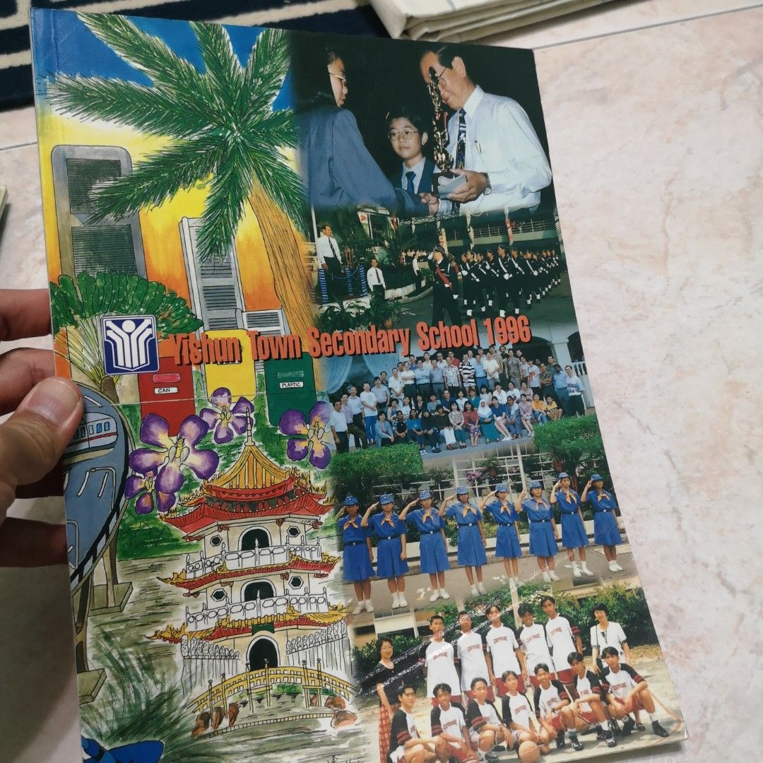 Yishun Town Year Book 1996 to 2000, Hobbies & Toys, Books & Magazines ...