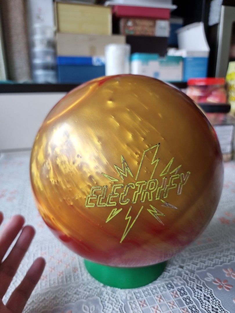 15lbs Electrify G.O. - STORM, Sports Equipment, Sports & Games, Billiards & Bowling on Carousell