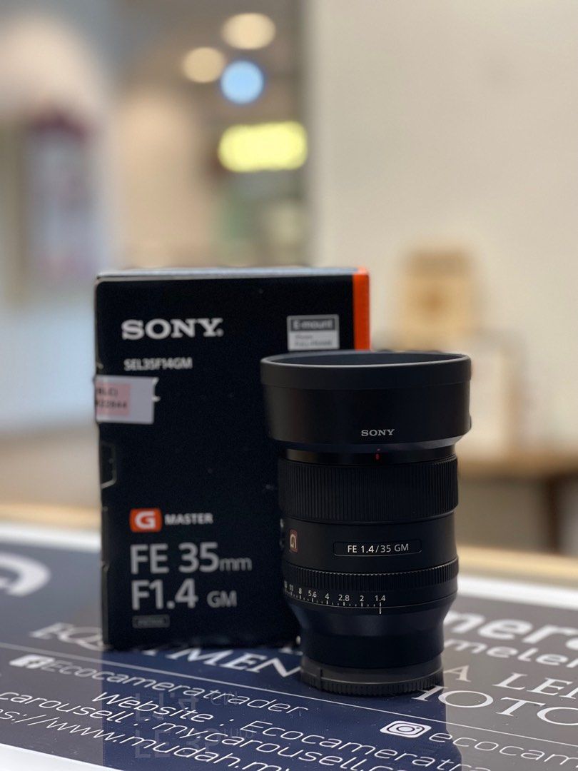 35mm f1.4 Gmaster Sony, Photography, Lens & Kits on Carousell