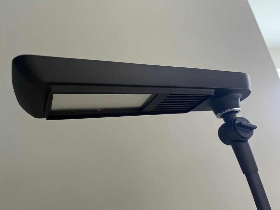 3M LED Polarizing Table Lamp, Furniture & Home Living, Lighting & Fans ...