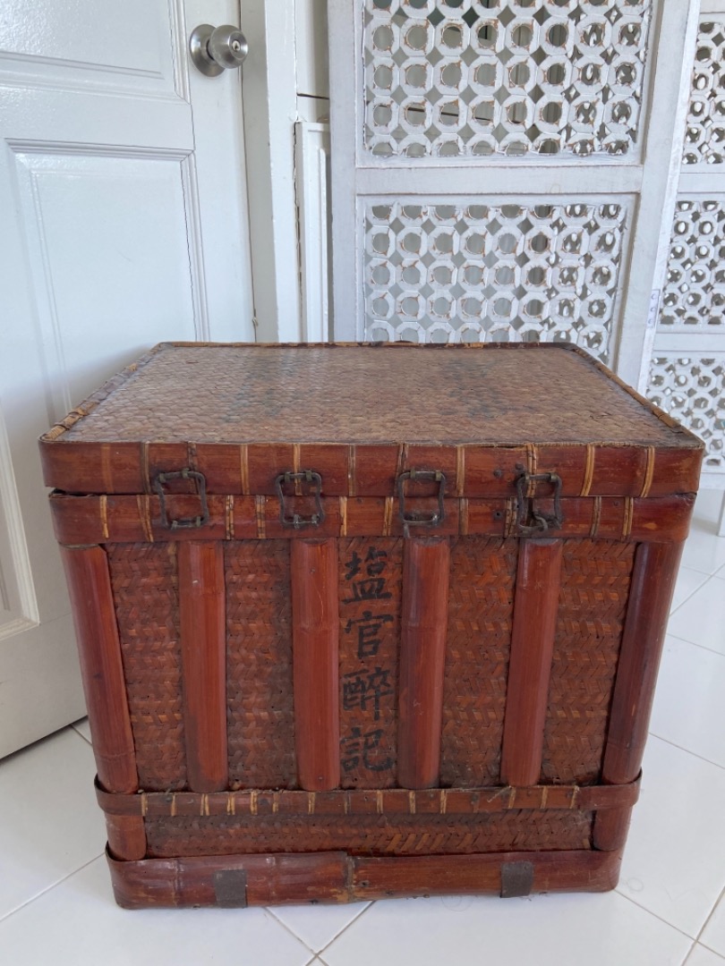 Beautiful Antique Chinese Chest (W46cm, L62cm, H57cm)., Furniture ...