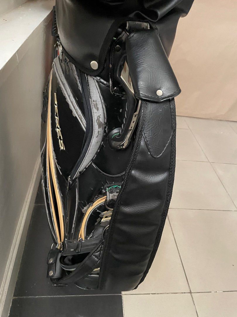 Beres Golf Bag with Damage, Sports Equipment, Sports & Games, Golf on ...