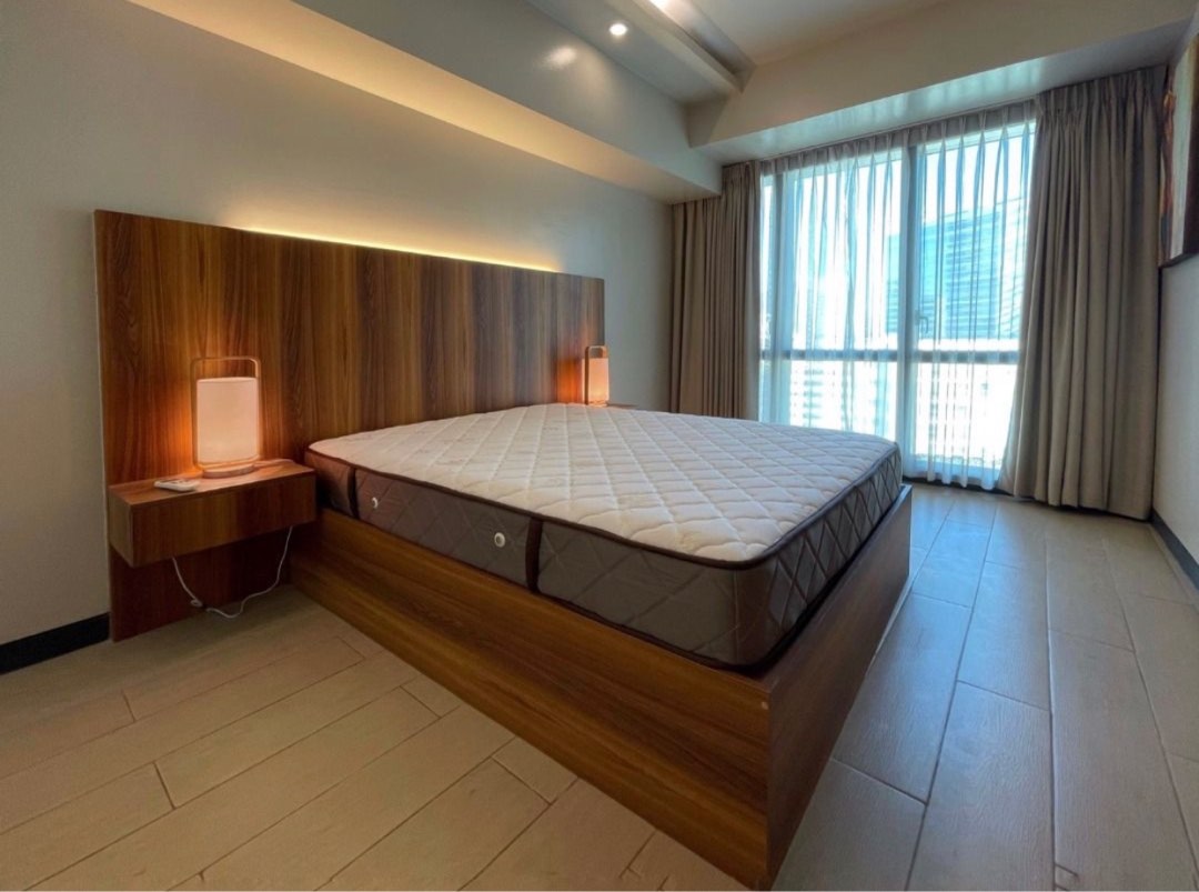 BGC FOR RENT One Bedroom with Walk in Closet Interior Designed ...