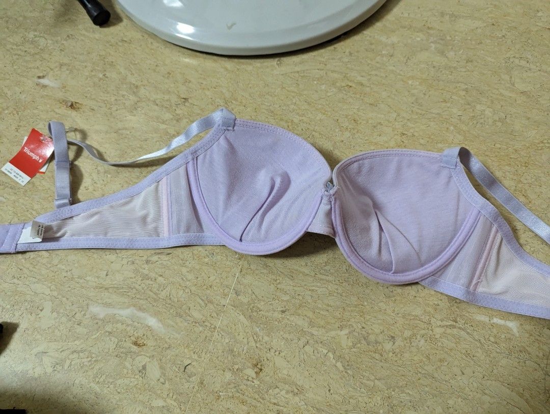 Brand New Triumph size C75 bra (padded), 2 pcs, Women's Fashion, New ...