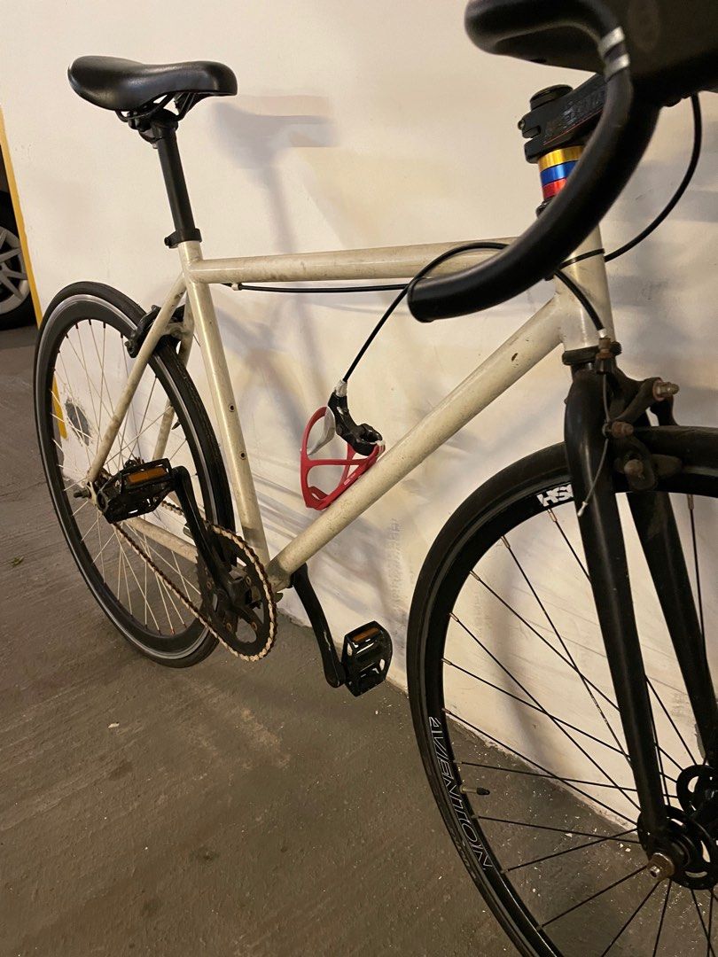 Brandless Fixie, Sports Equipment, Bicycles & Parts, Bicycles on Carousell