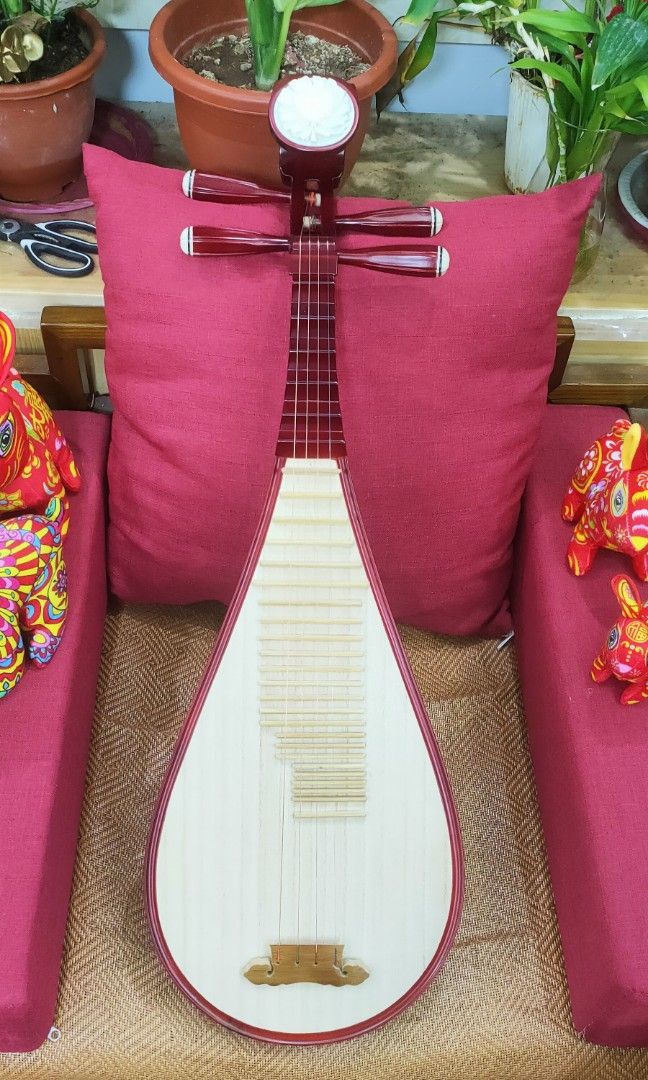 Brand-new rosewood backboard children's playing pipa, Hobbies & Toys ...