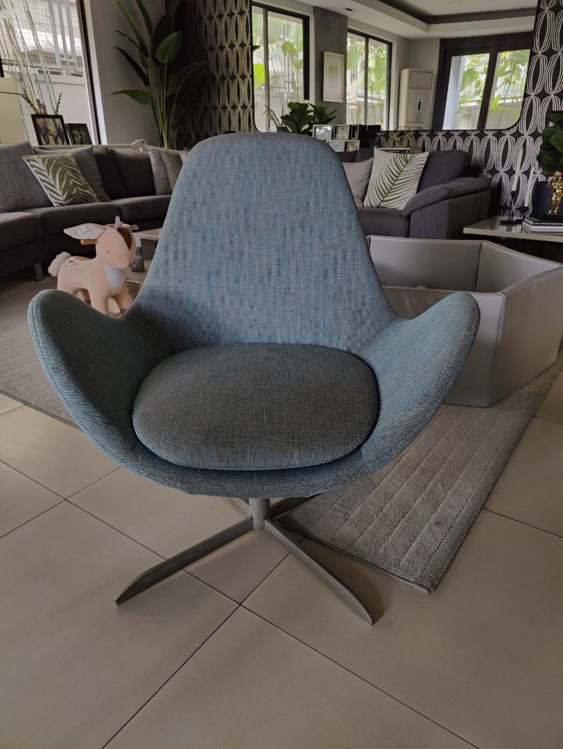 Calligaris Lounge Chair, Furniture & Home Living, Furniture, Chairs on ...