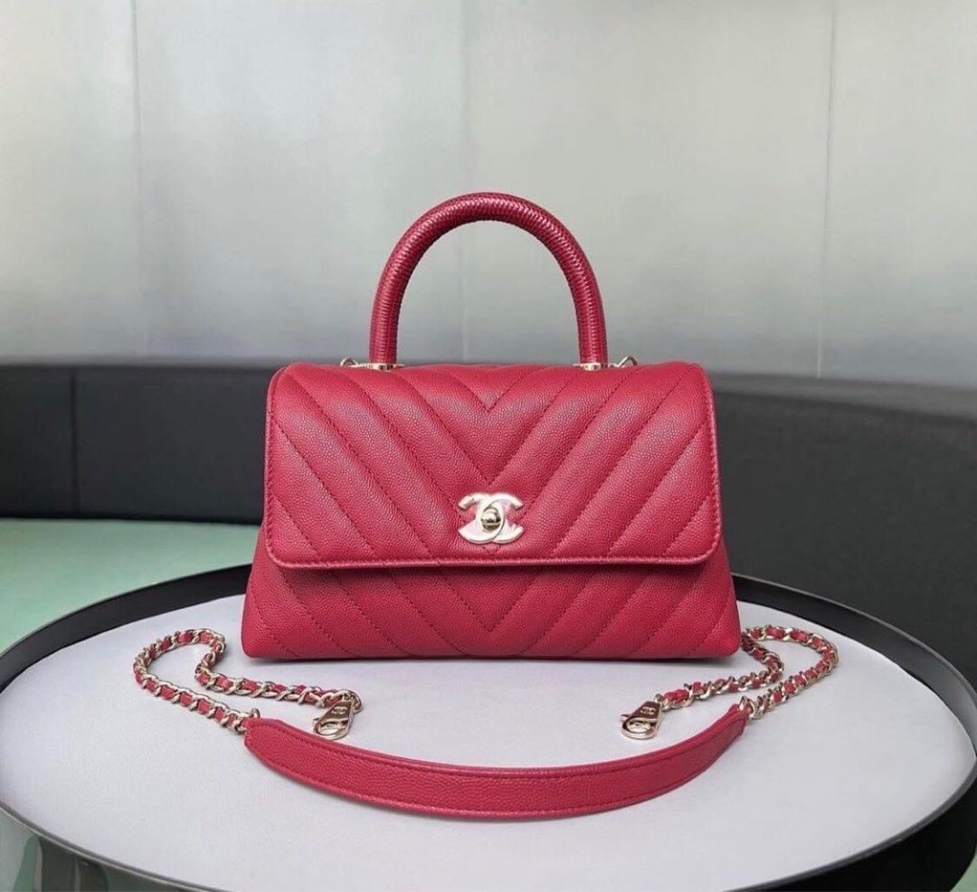 Chanel Coco Top Handle Small Chevron Raspberry Red Caviar in GHW Series ...