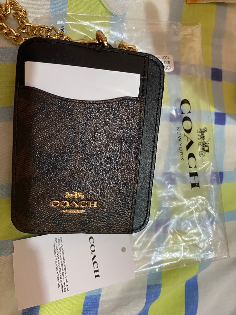 Coach Zip Card Wallet, Luxury, Bags & Wallets on Carousell