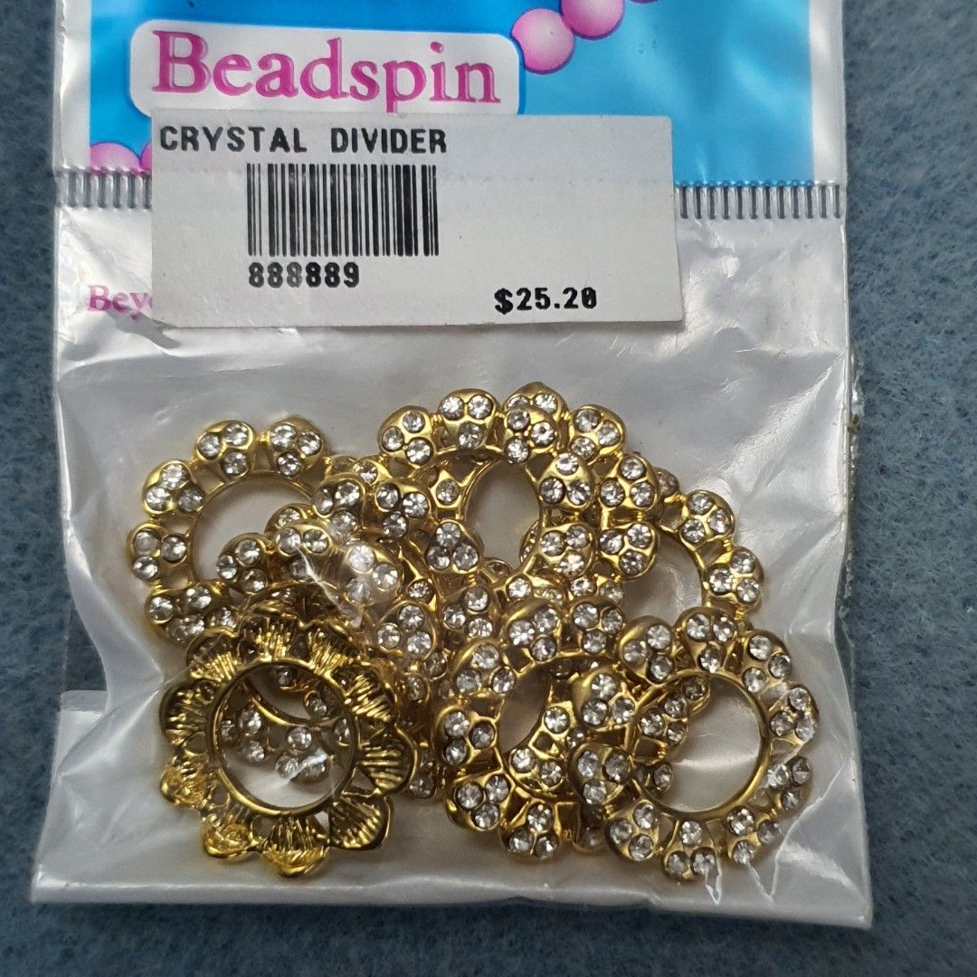 Crystal divider, Hobbies & Toys, Stationery & Craft, Craft Supplies ...