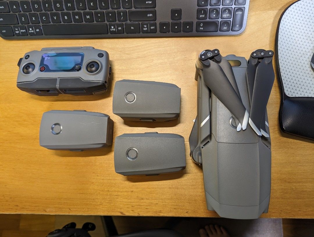 Mavic 2 Pro with Fly more combo and +1 extra battery and original box ...