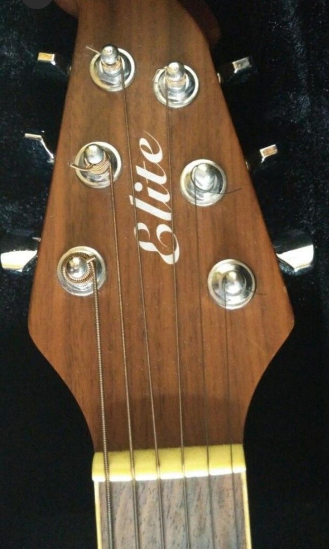 Elite Ovation Roundback Guitar, Hobbies & Toys, Music & Media, Musical ...