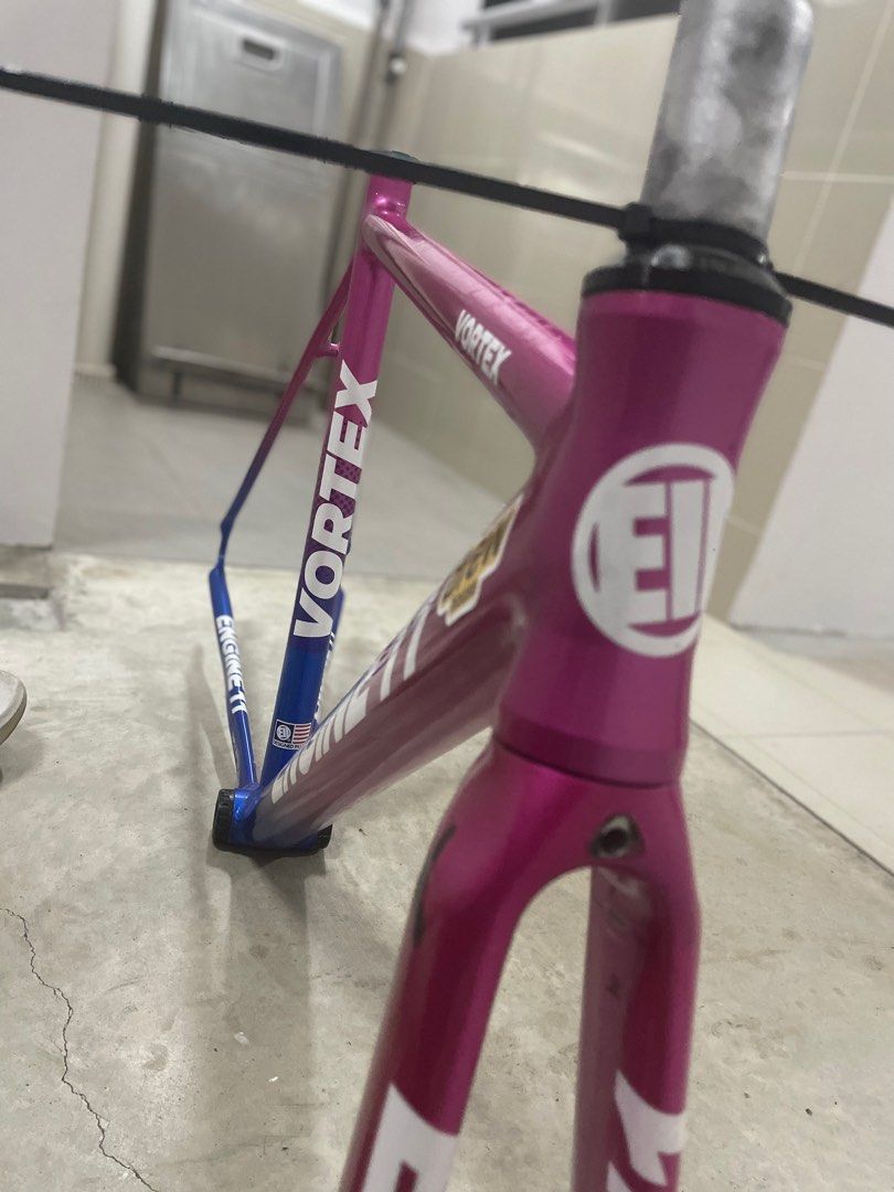 Engine 11 2022 Vortex frameset (WTT/WTS), Sports Equipment, Bicycles ...