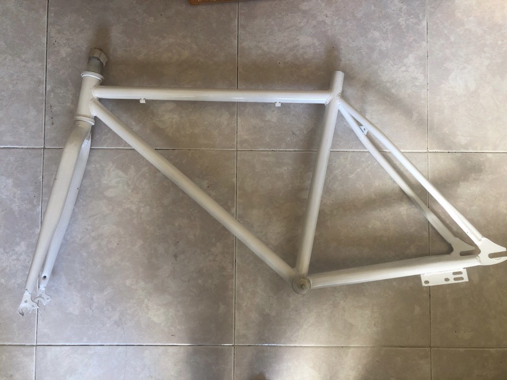 Fixie frame, Sports Equipment, Bicycles & Parts, Bicycles on Carousell