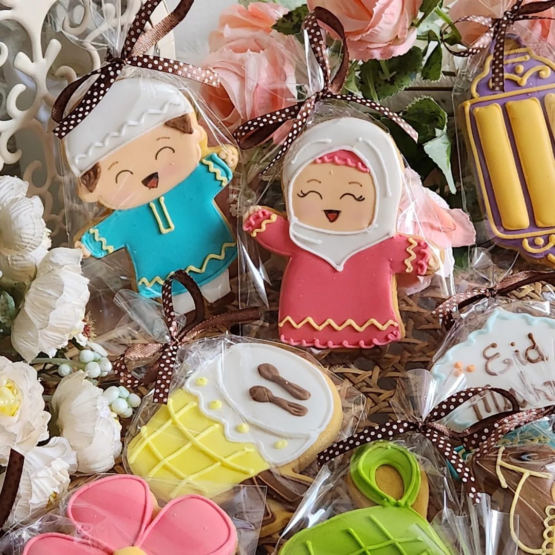 Giant Hari Raya cookies, Food & Drinks, Homemade Bakes on Carousell