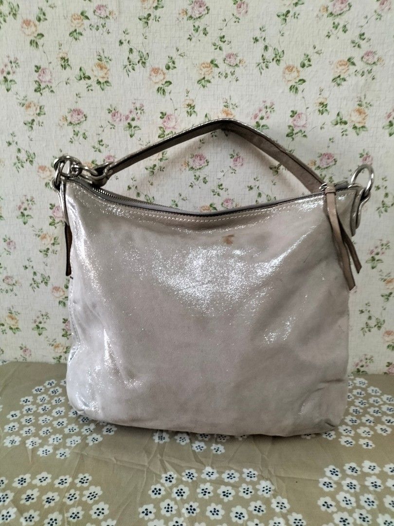 Hangbag Coach raya, Women's Fashion, Bags & Wallets, Shoulder Bags on ...