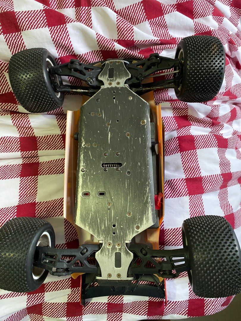 Hobao Hyper TT 1/10 scale, Hobbies & Toys, Toys & Games on Carousell