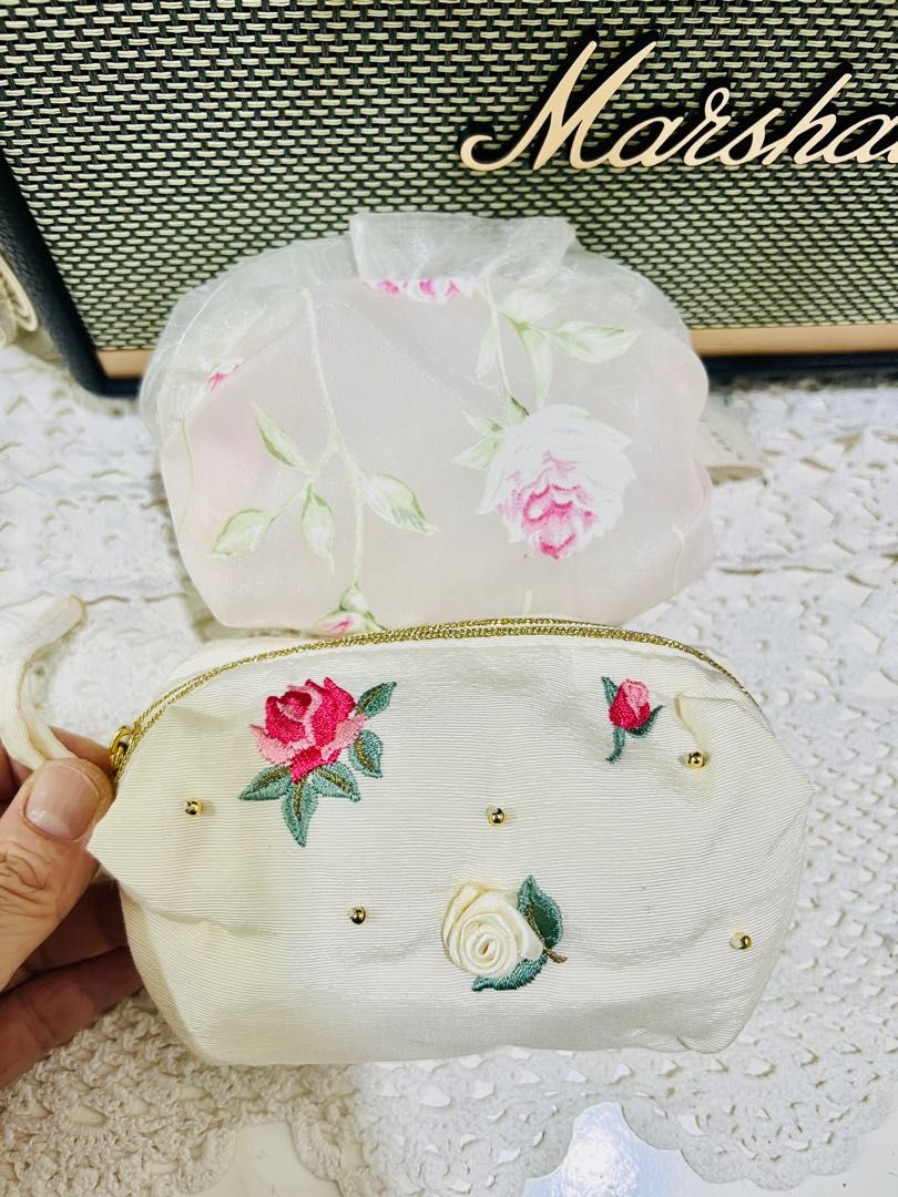 Japanese beautiful pouch ( Each Rm20), Women's Fashion, Bags & Wallets ...