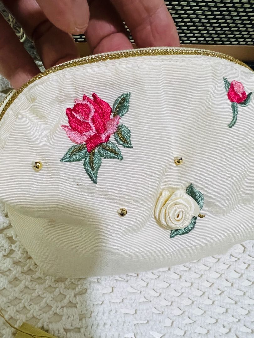 Japanese beautiful pouch ( Each Rm20), Women's Fashion, Bags & Wallets ...