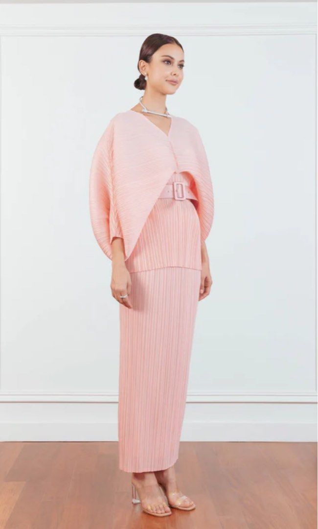 Larney Miss Liberty Kurung in Peach, Women's Fashion, Muslimah Fashion ...