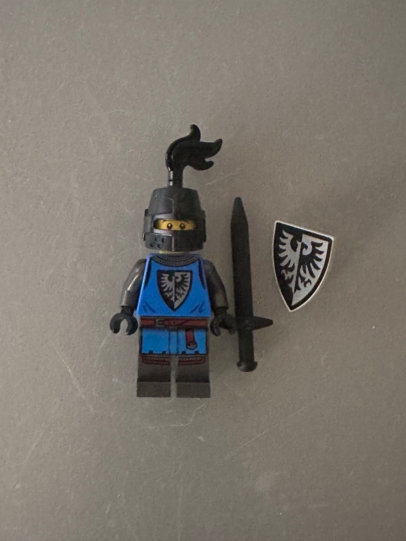lego black falcon knight with sword and shield castle, Hobbies & Toys ...