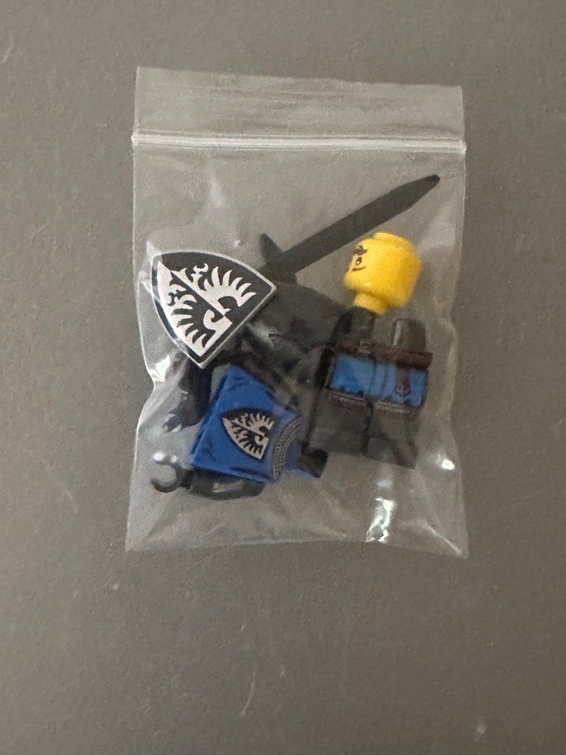 lego black falcon knight with sword and shield castle, Hobbies & Toys ...
