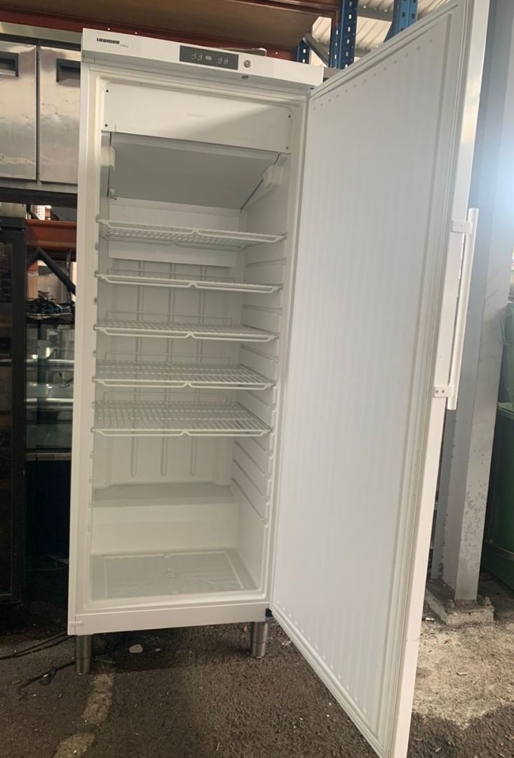 LIEBHERR 1 door upright freezer, TV & Home Appliances, Kitchen ...