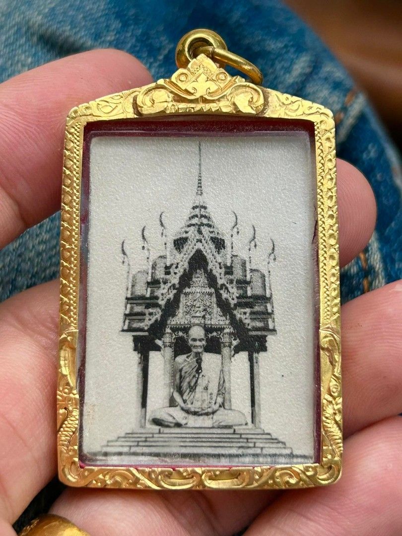 LP Phrom Wat Chong Kae 2514 Mandop Loop Tai, Hobbies & Toys, Memorabilia & Collectibles ...