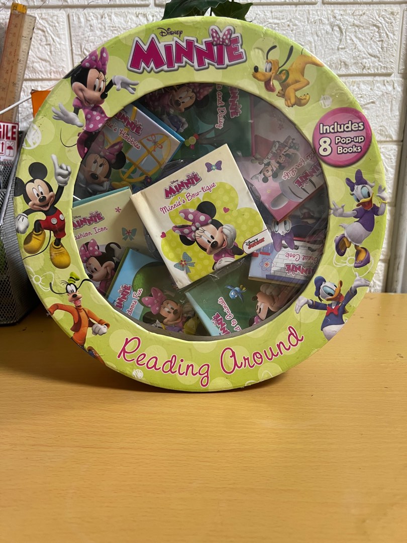 MINNIE MOUSE READING AROUND POP-UP BOOKS, Hobbies & Toys, Books ...