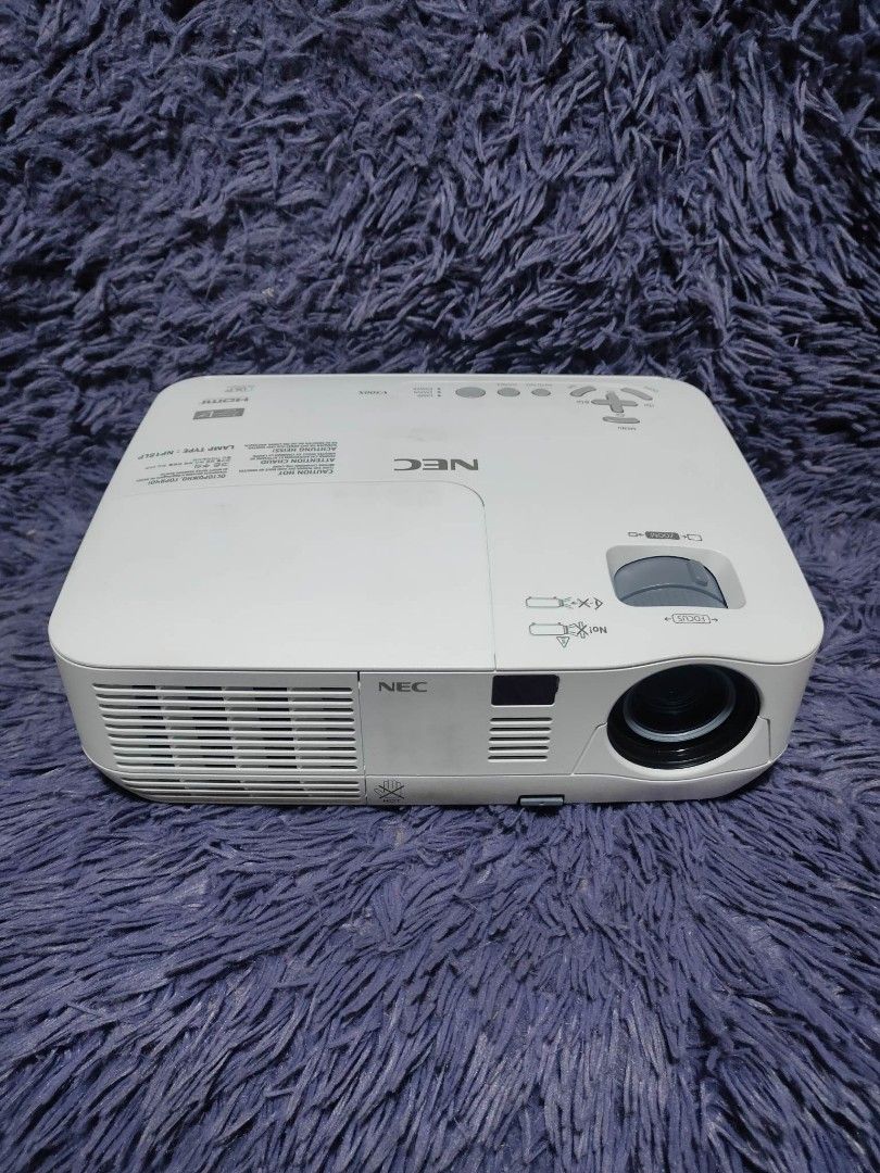 NEC V300X PROJECTOR 3,000 LUMENS HEAVY DUTY BRIGHT DISPLAY XGA, TV & Home Appliances, TV ...