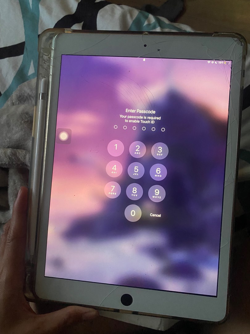 NEGOTIABLE Ipad 7th Gen, 128 gb with apple pencil, Mobile Phones ...