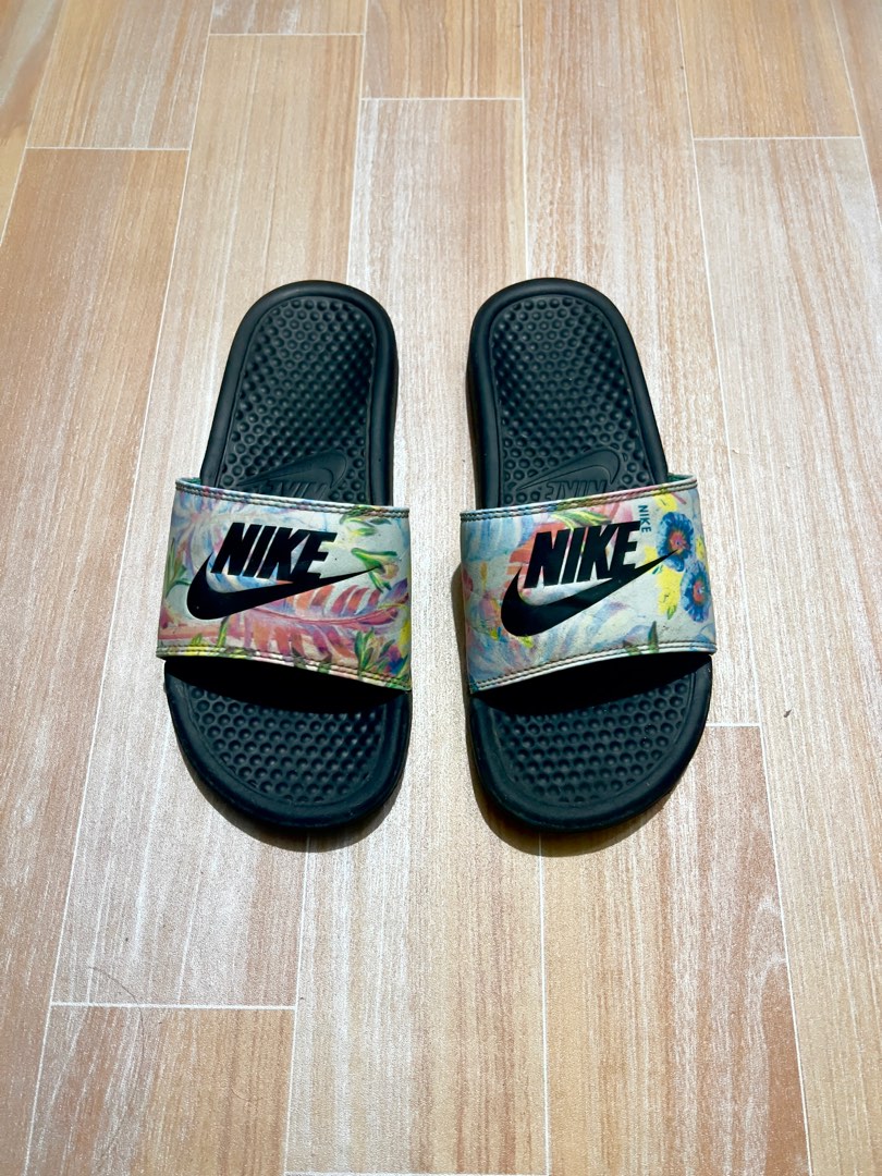NIKE BENASSI, Women's Fashion, Footwear, Slippers and slides on Carousell