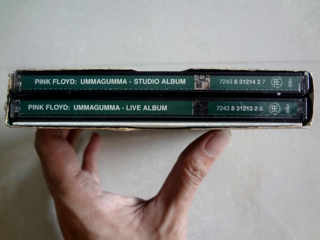 Pink Floyd 2 CD Set Ummagumma Studio & Live (with poster), Hobbies & Toys, Music & Media, CDs ...