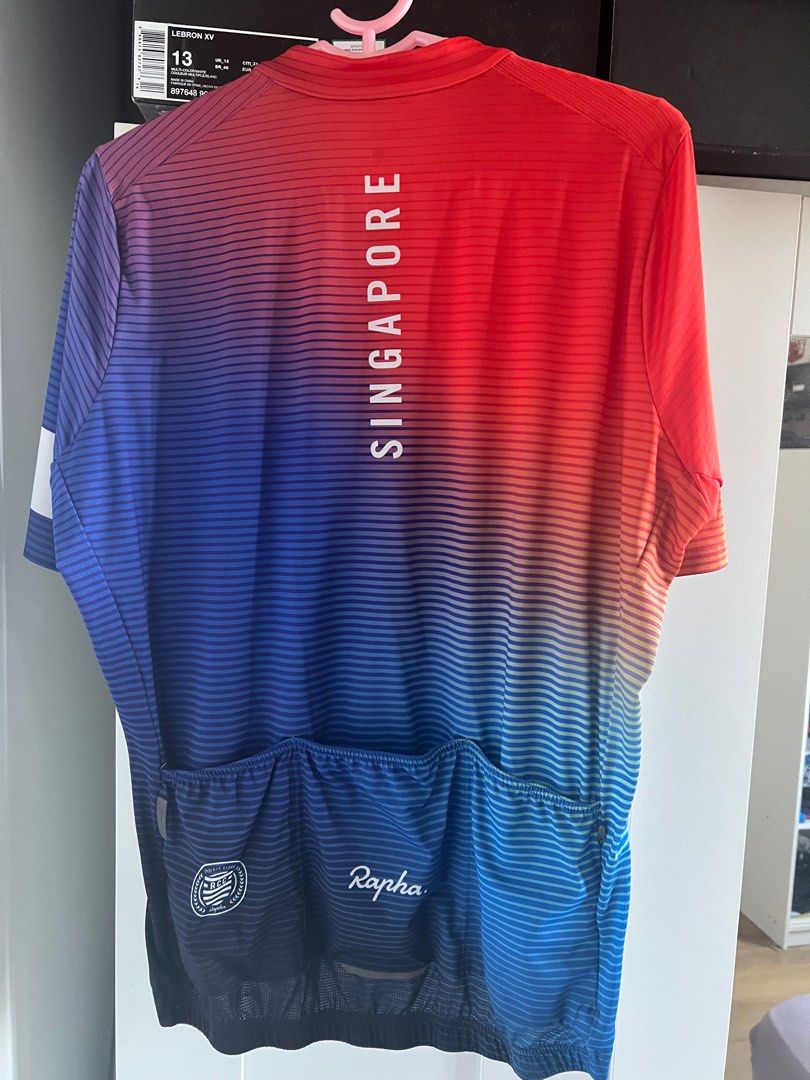 Rapha RCC Singapore, Men's Fashion, Activewear on Carousell