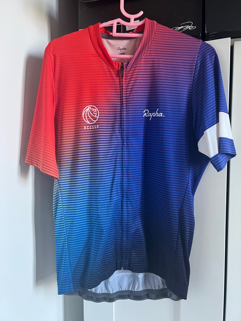 Rapha RCC Singapore, Men's Fashion, Activewear on Carousell