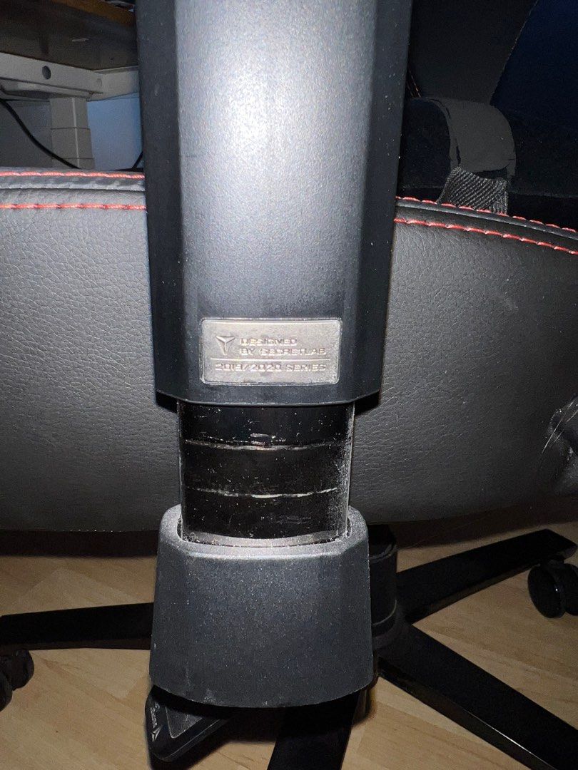 Secret Lab Titan 2020 series, Furniture & Home Living, Furniture ...