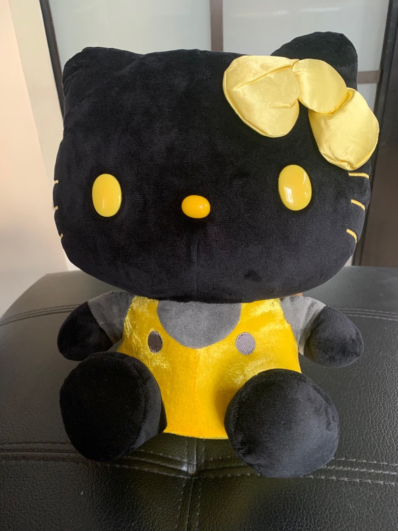 Special SEGA Prize Hello Kitty Black and Gold Gorgeous Classic Big ...