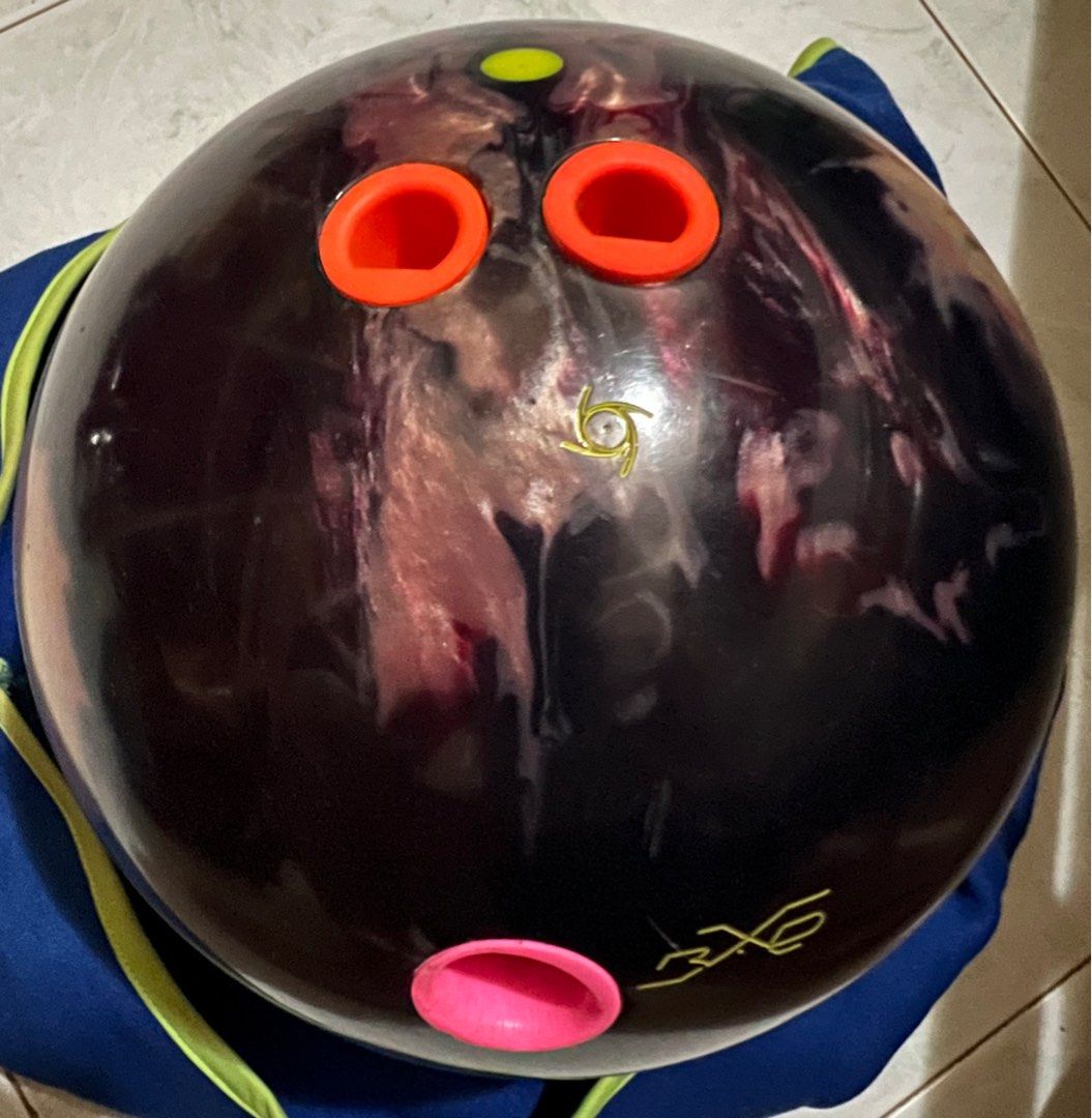 Storm LOCK 12 LBS Bowling Ball, Sports Equipment, Sports & Games ...