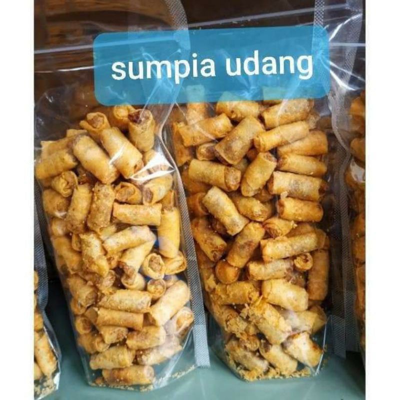 Sumpia udang ebi dan sumpia selai manis, Makanan & Minuman, Snek di ...
